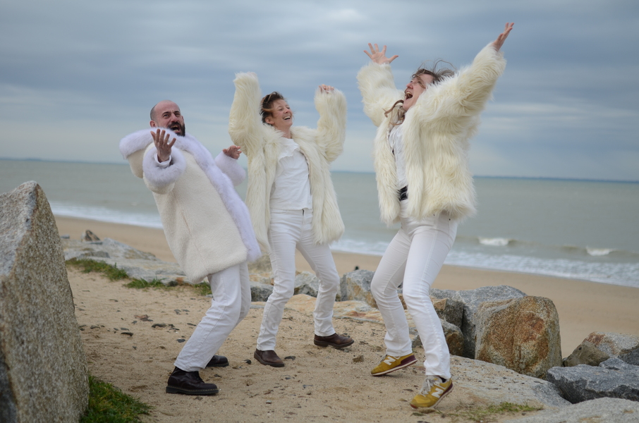 Dimanche au parc-"Nous on s'en va" de la Cie Frappe-tête Théâtre ...